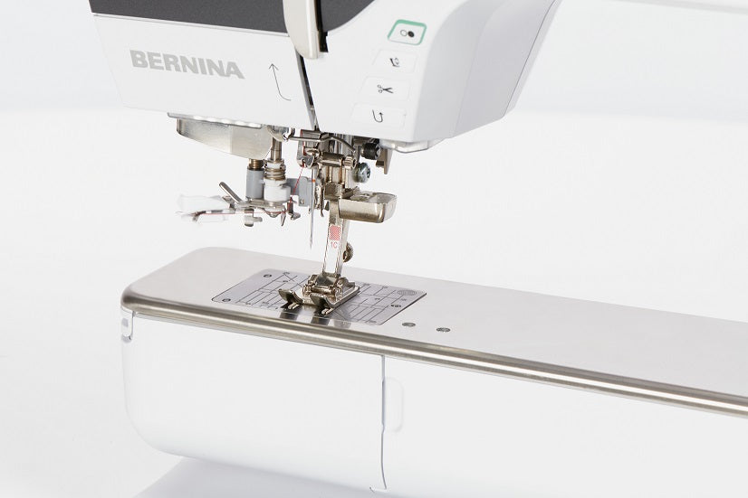 BERNINA 790 PRO: The next level of sewing, quilting and embroidery ...