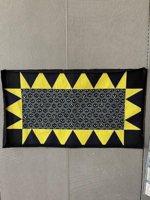 Chomp Chomp Table Runner Kit – Thimbles Quilts